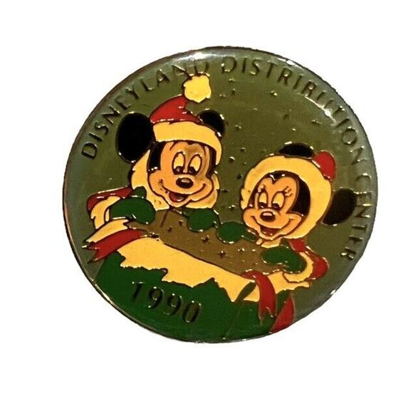 Jewelry | 199 Disney Parks Disneyland Distribution Center Pin Rare ...